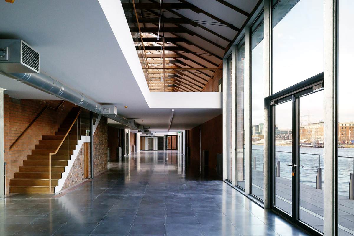 Lawrence + Long Architects